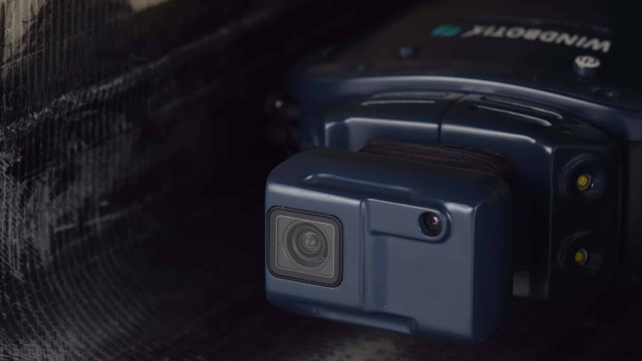 Nemo : Robot for internal inspection of wind blades